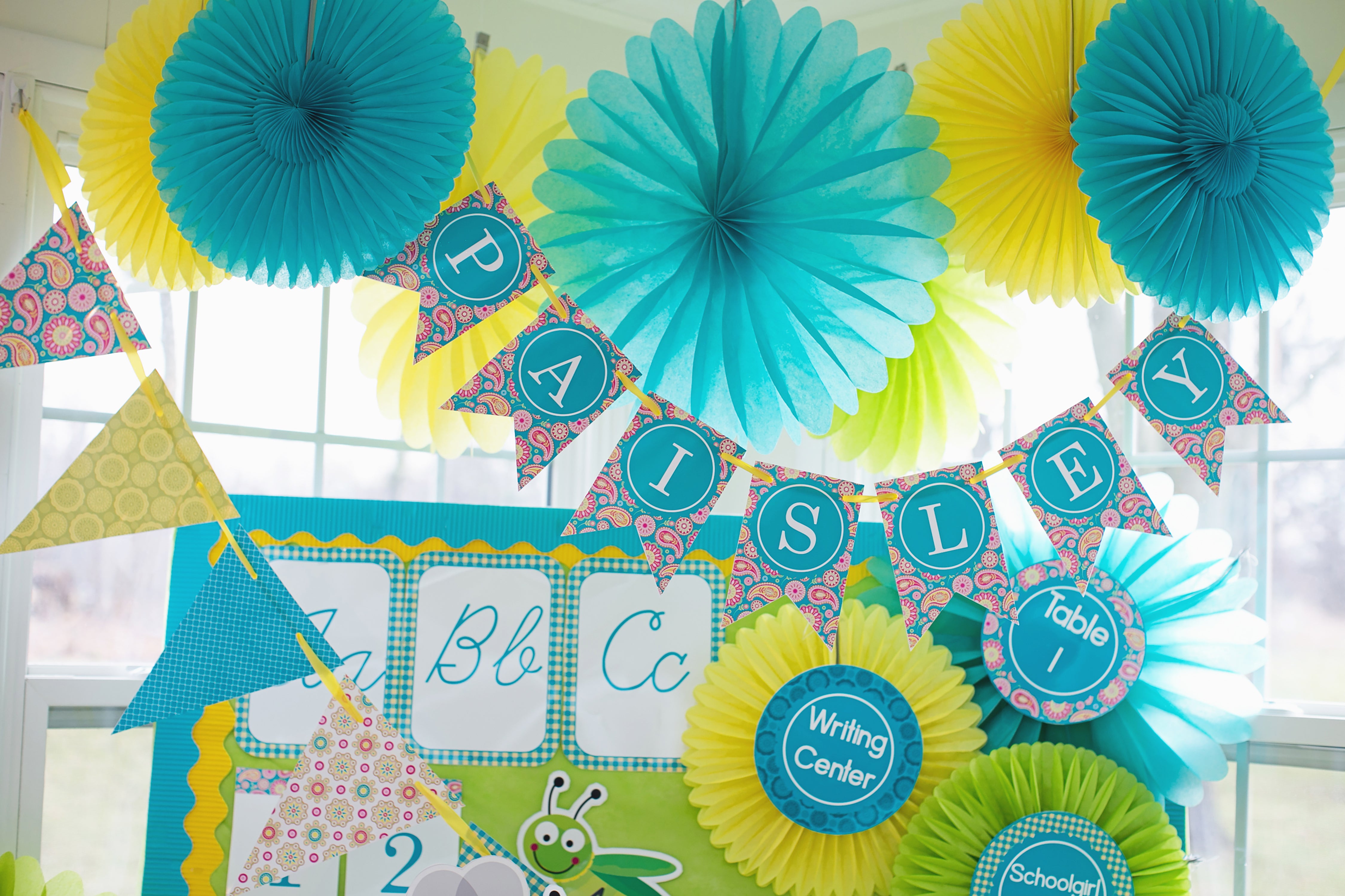 Virtual Teaching Classorom Background | Paisley Perfect | Virtual Clas ...