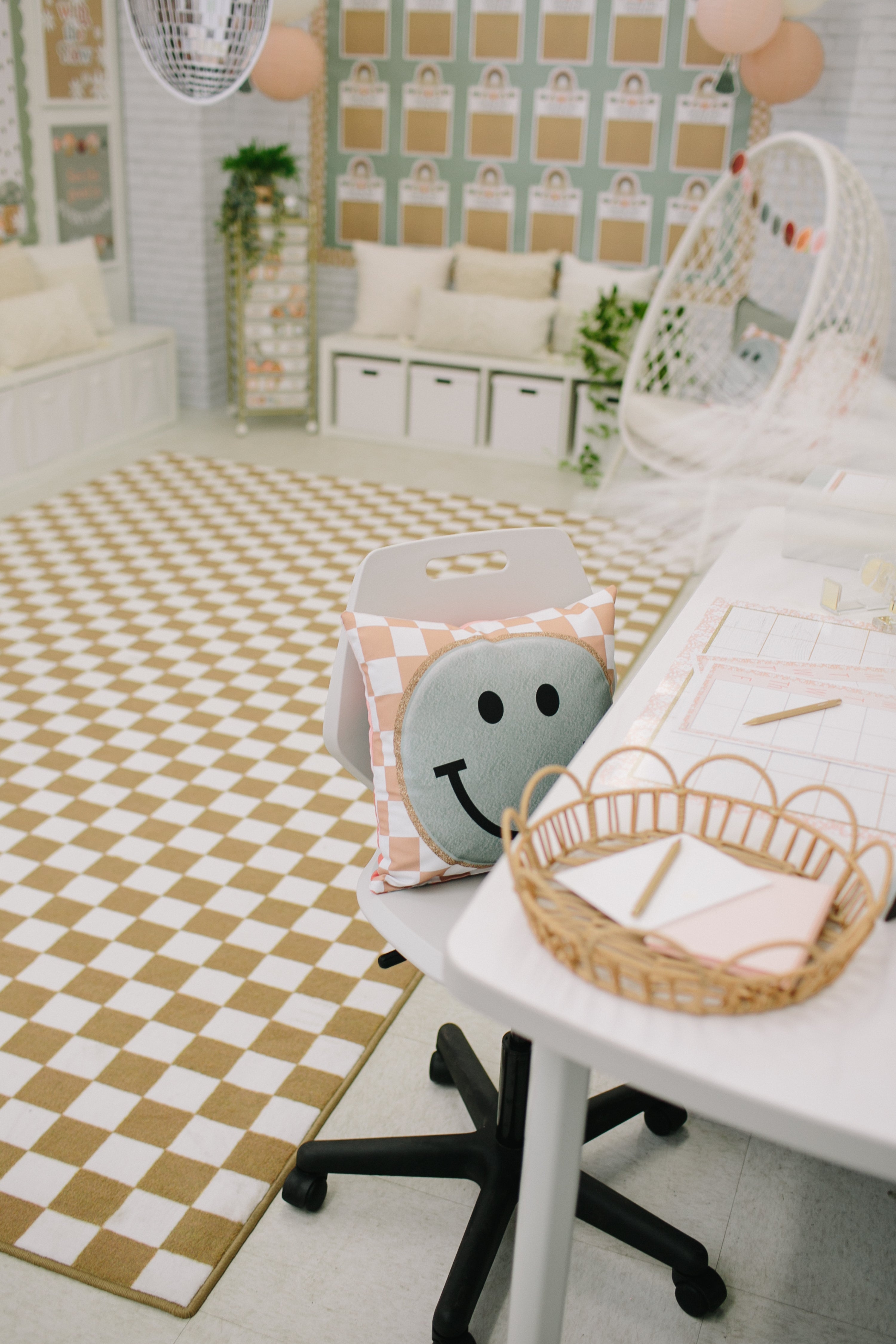 The Checkerboard Shop – Schoolgirl Style