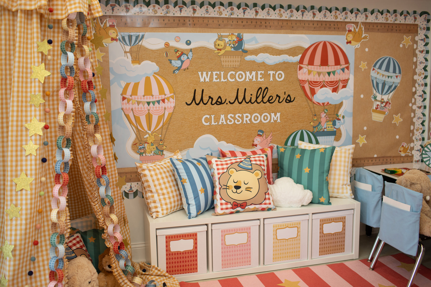 Classroom Decorations – Schoolgirl Style