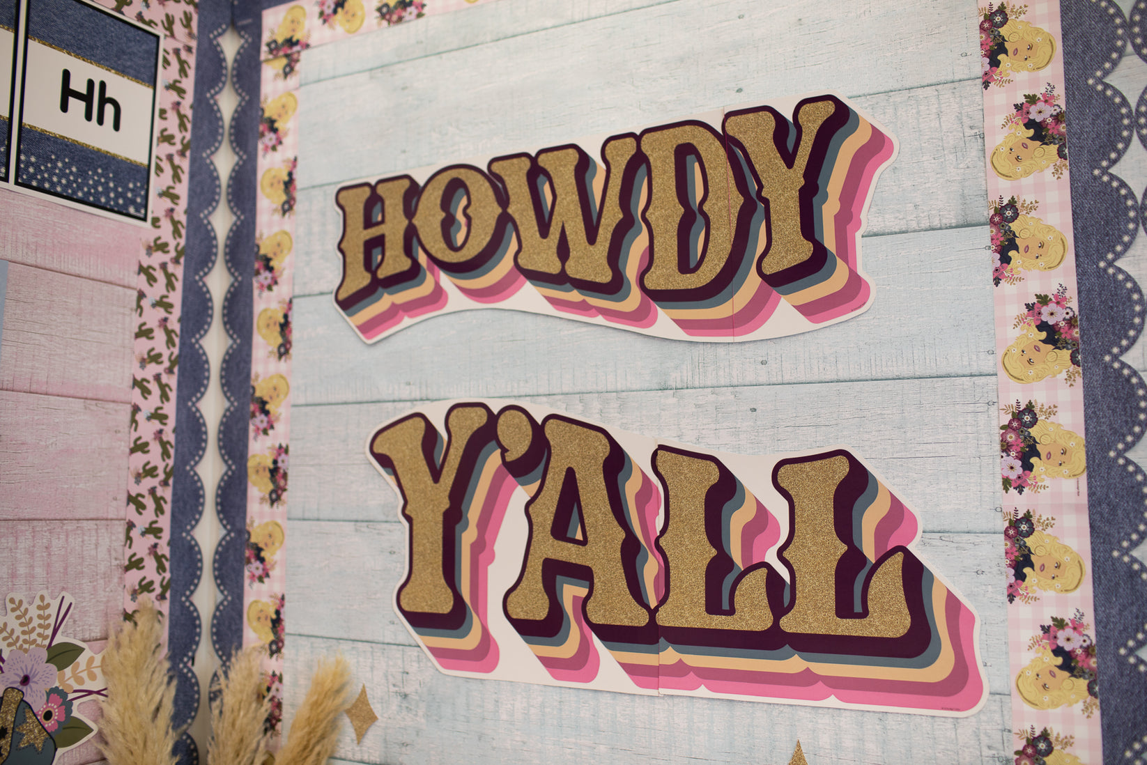 'Southern Charm Blue' Soft Blue Wood Bulletin Board Paper | Schoolgirl ...