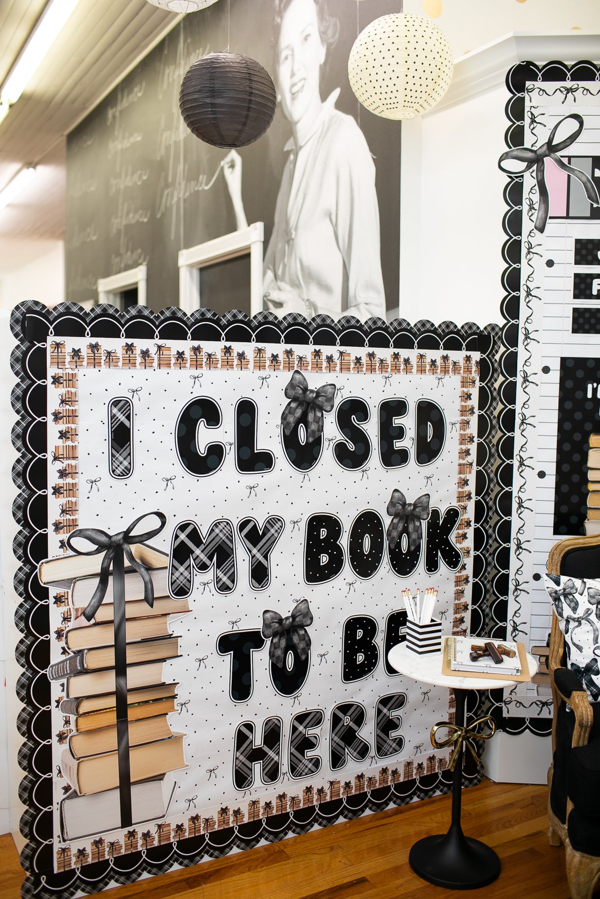Black and White Classroom Decor- Books and Bows Lookbook – Schoolgirl Style