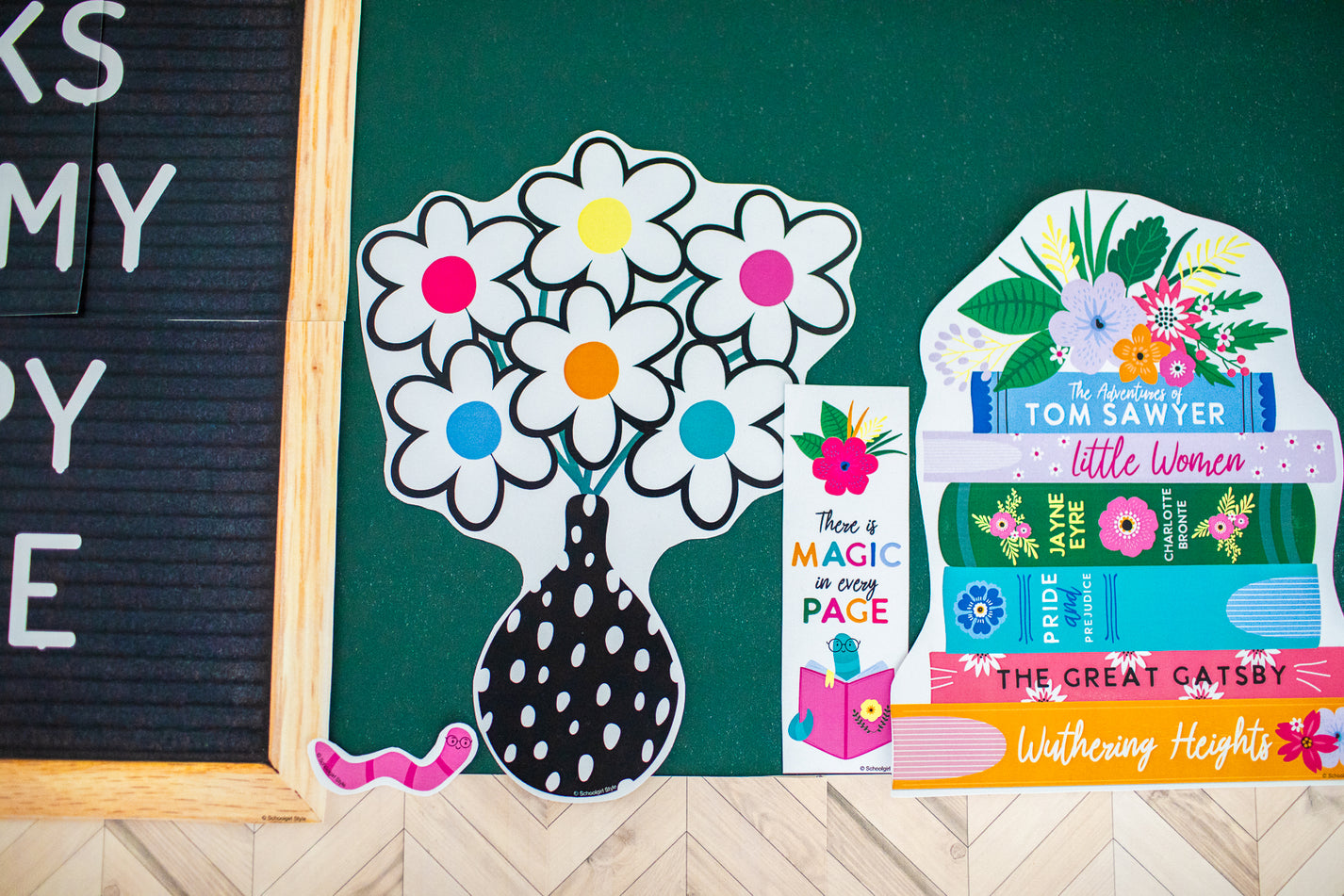 Books Are My Happy Place Door Decor – Schoolgirl Style
